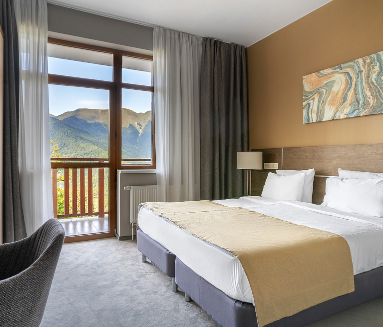 Green Flow Hotel на Роза Хутор. Забронировать отель на всесезонном ...