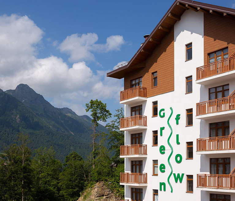 Green Flow Hotel на Роза Хутор. Забронировать отель на всесезонном ...